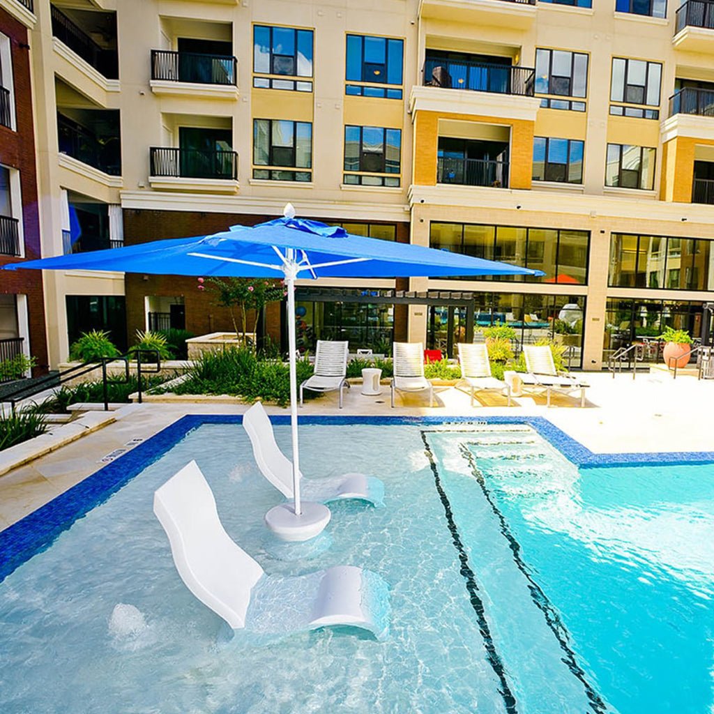 Ledge Lounger Signature Chair | Luxury Pool & Patio Furniture – AquaBlu ...