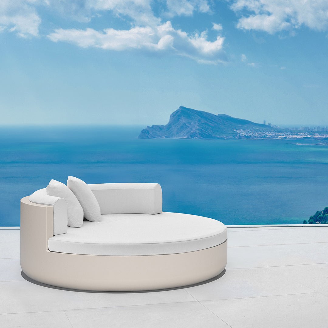 Ulm Daybed with Backrests | Outdoor Furniture by Vondom