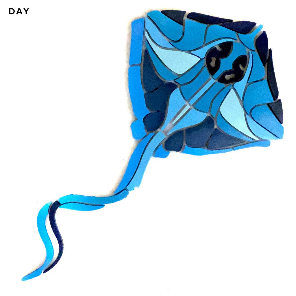 Stingray With Shadow | Glow in the Dark Pool Mosaic – AquaBlu Mosaics